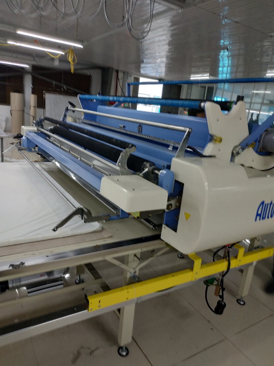 Types of Fabric Spreader Machine With Air Blowing